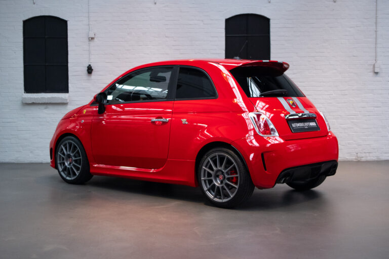 Spotlight: Abarth 500 Ferrari Dealers edition | Automobielhuys Misker ...